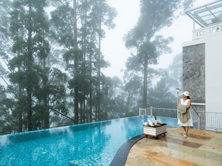 1924 Clock House Munnar Five Star Luxury Resort In Munnar - Munnar