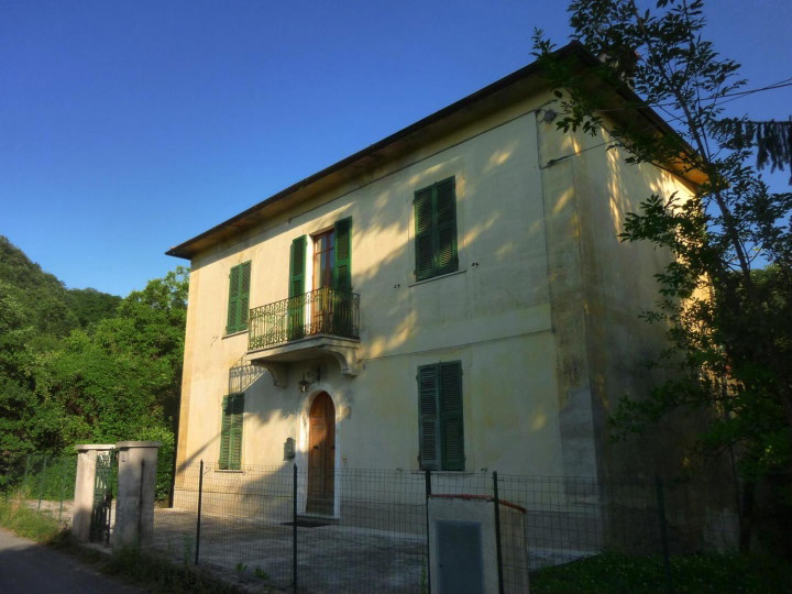 A House In Tuscany - Italia