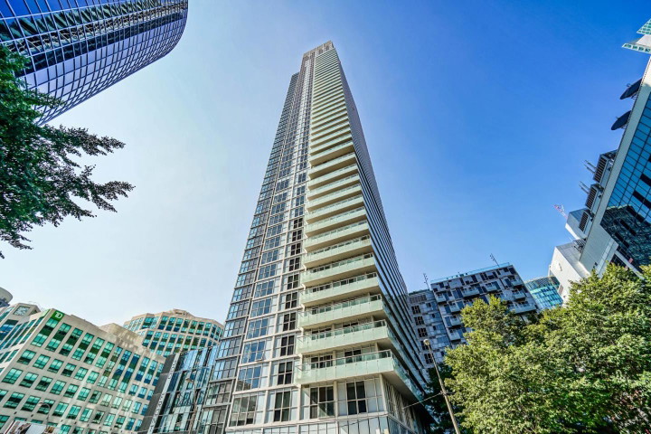 Rhd Suites Luxury Downtown Toronto Condo Cn Tower Mtcc Blue Jays Free Parking - Toronto