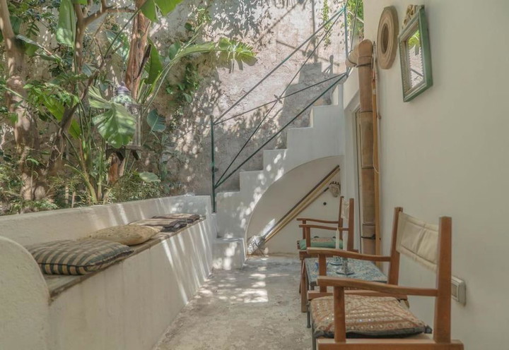 Prestigioso, Sotto Al Castello Di Lipari - Lipari