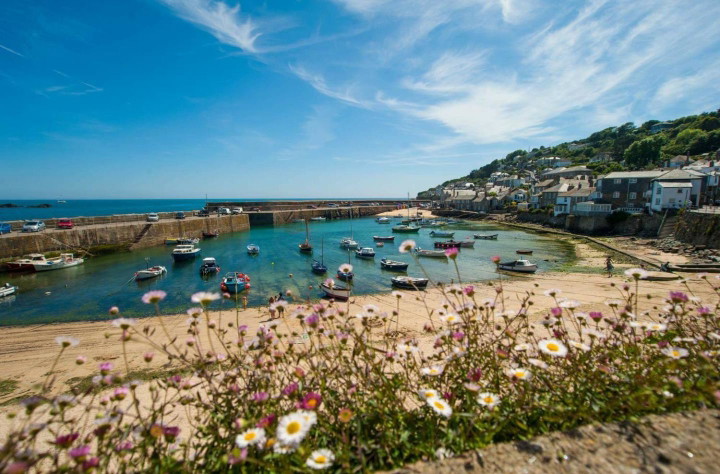 Honeysuckle Cottage By The Sea - Penzance