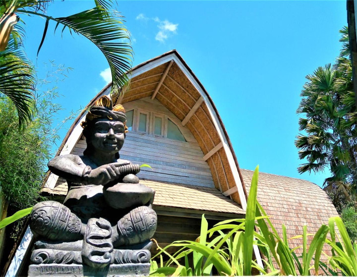 Villa Made West - Kuta