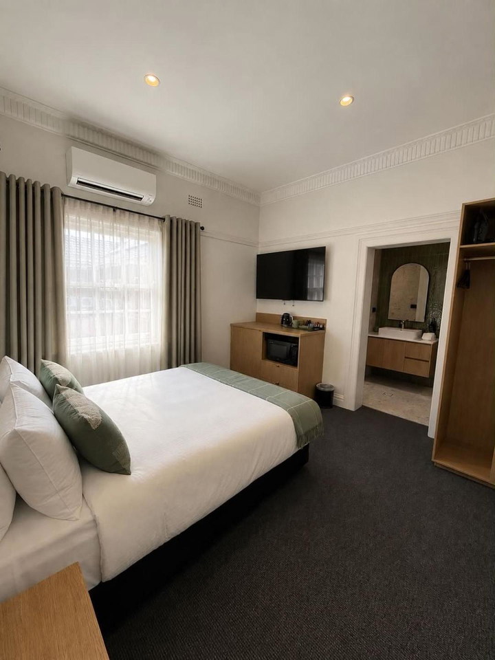 Tourist Hotel Queanbeyan - Camberra