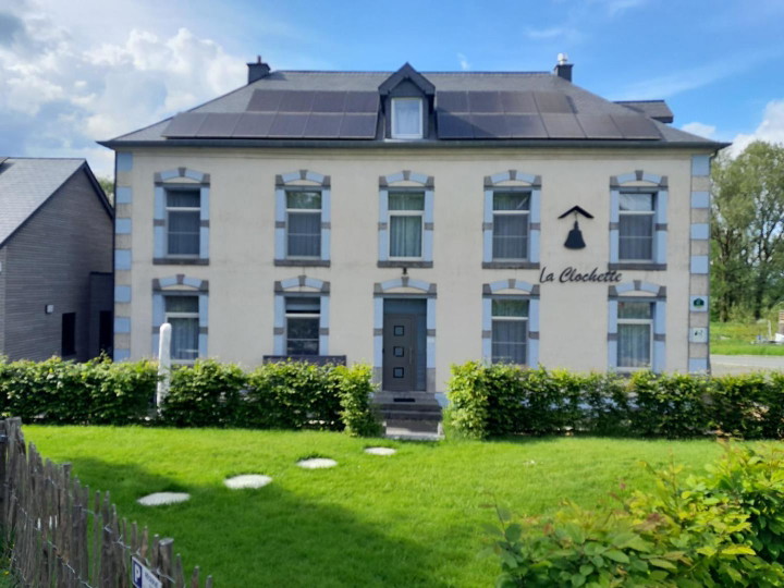 Maison Spacieuse Unifamiliale. Gîte La Clochette - Bastogne