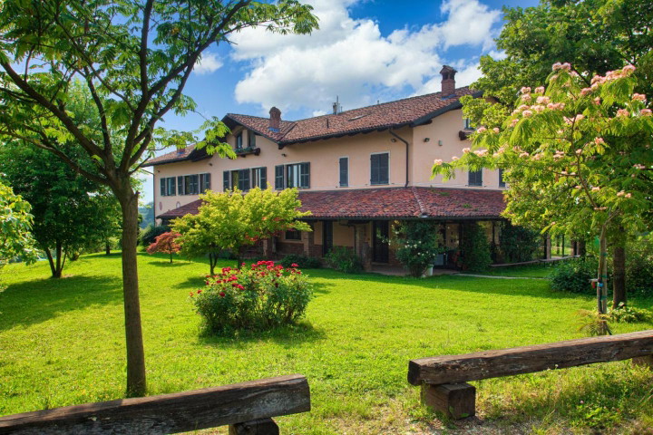 Cascina Papa Mora - Piedmont
