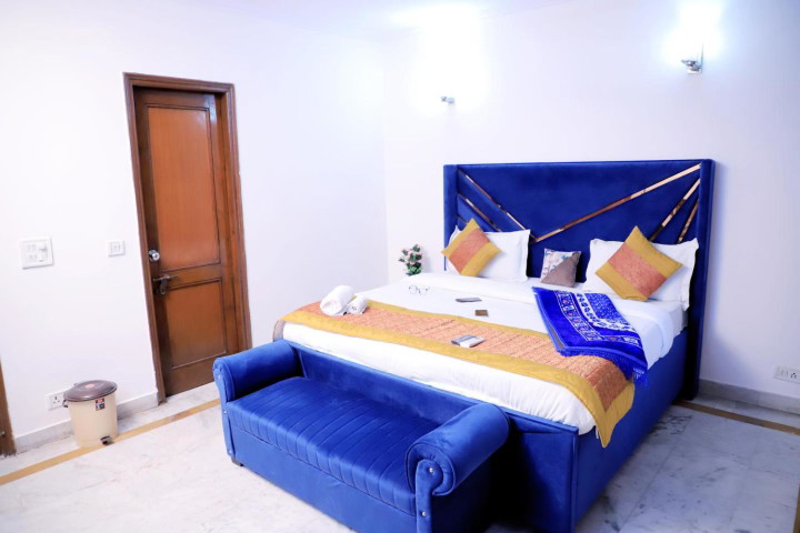 Divine India Service Apartment 1bhk, D-198,ugf Near Max Hospital Saket - New Delhi