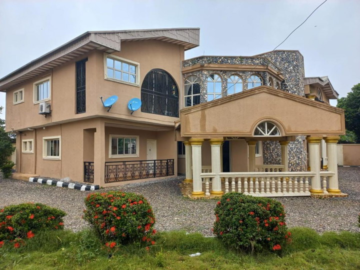 Lumsden Lodge - Benin City