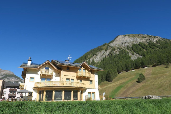 B&b Ecohotel Chalet Des Alpes - Ливиньо