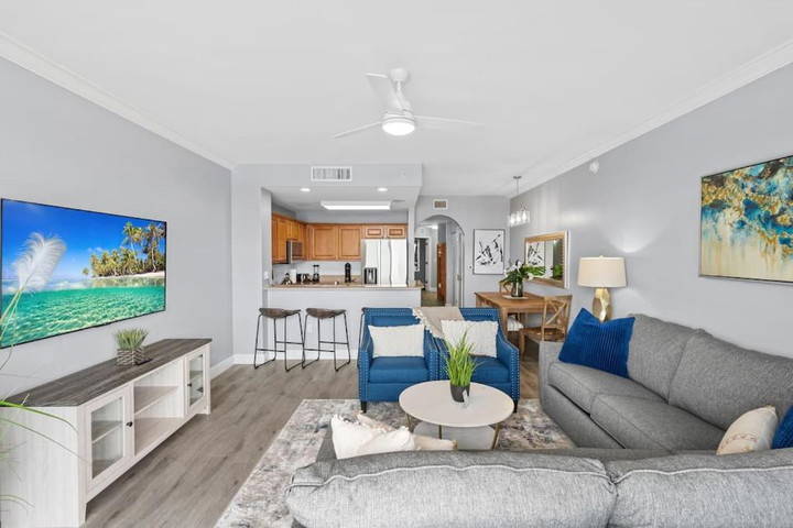 Cozy Lakeview Condo Near Disney - Lake Buena Vista, FL