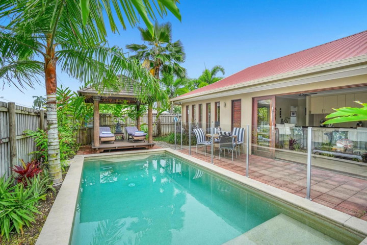Belle Escapes Villa Kintamani - Cairns