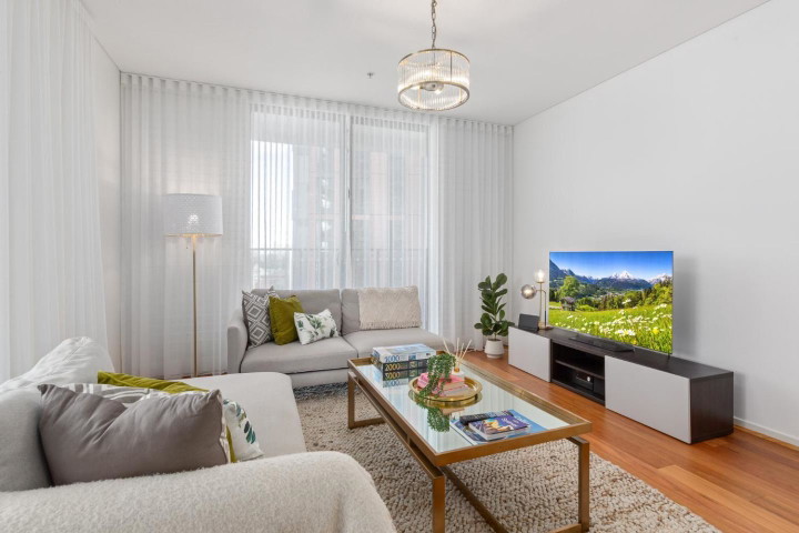 Chic 2br Inner-city Stay With Balcony - Surry Hills
