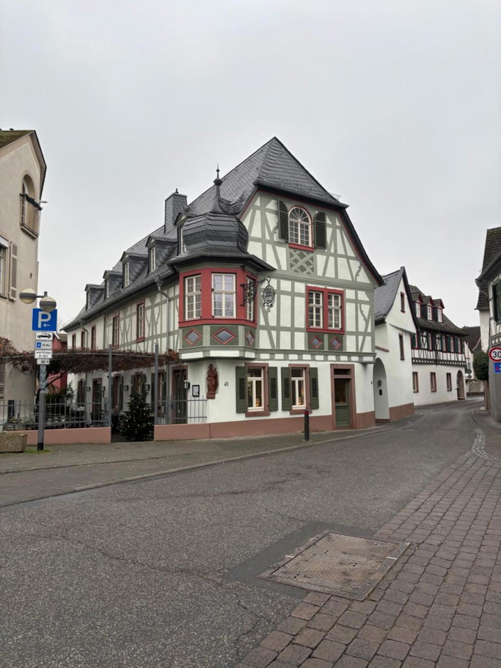 Gästehaus Grüner Baum - Oestrich-Winkel