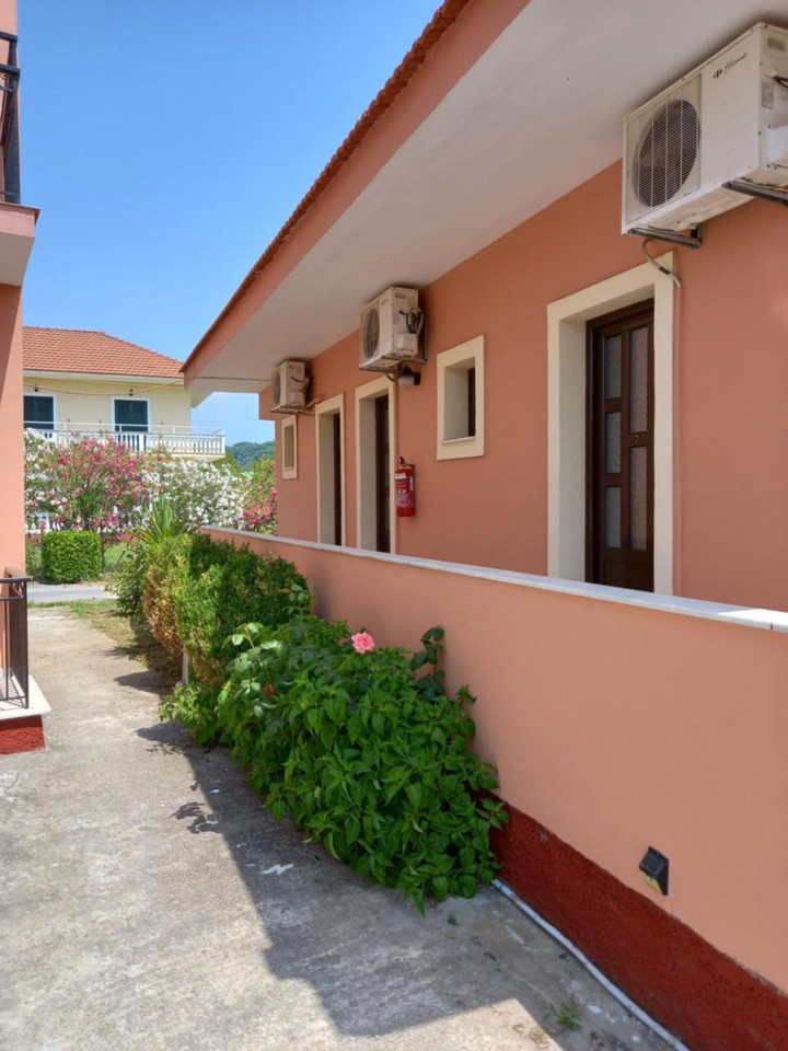 Kostas Apartments - Corfou
