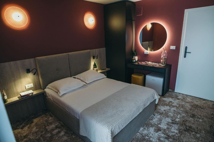 Grey Residence - Drobeta-Turnu Severin