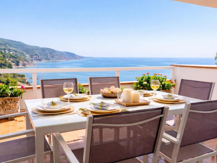 ⭑ Terrace + Sea Views + Private Beach. What Else? ⭑ - Tossa de Mar