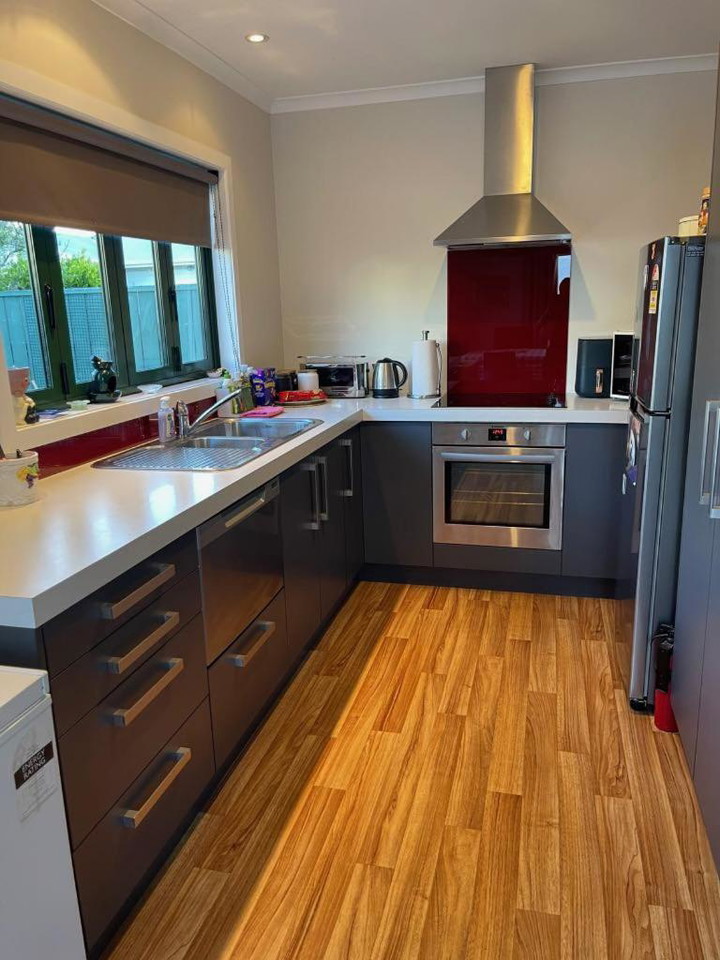 Cosy 2 Bedroom Cottage With Parking Near Airport & Beaches - Wellington