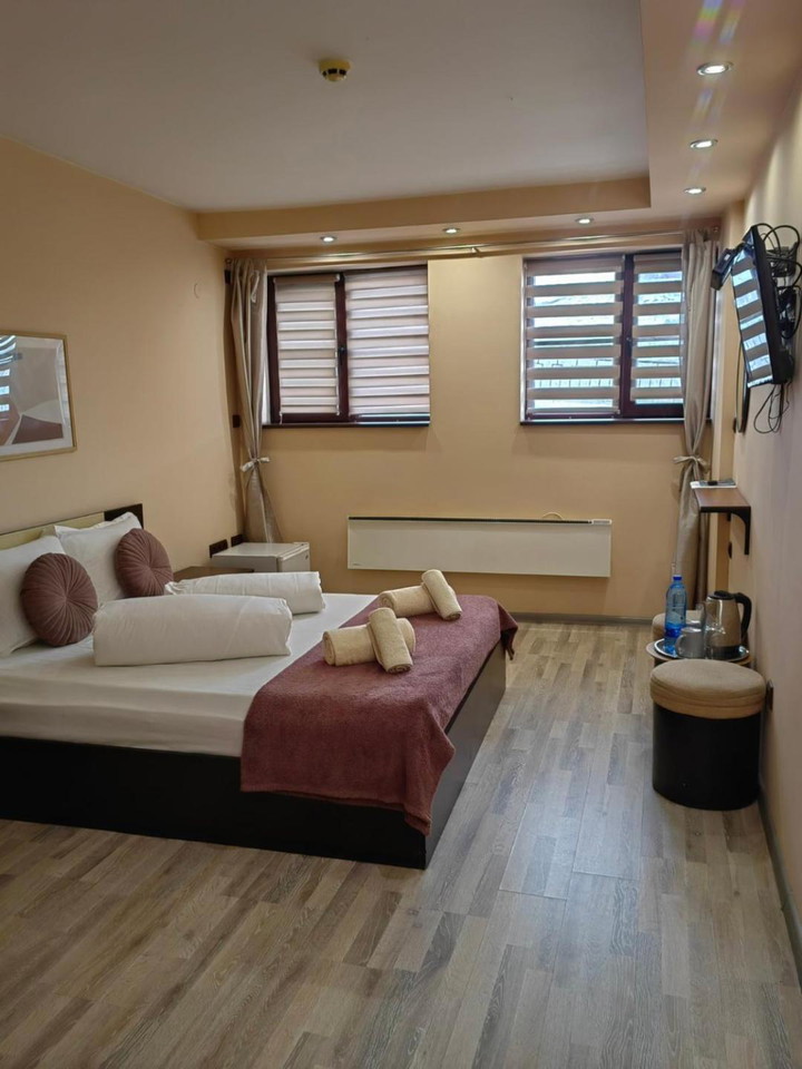 Hostel By The Hill - Veliko Tarnovo