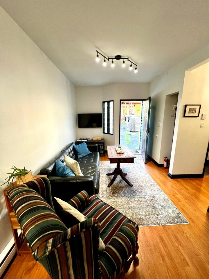 The Family Cottage - Tsawwassen