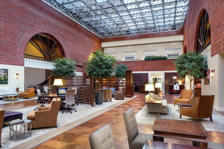 Sheraton Raleigh Hotel - 롤리