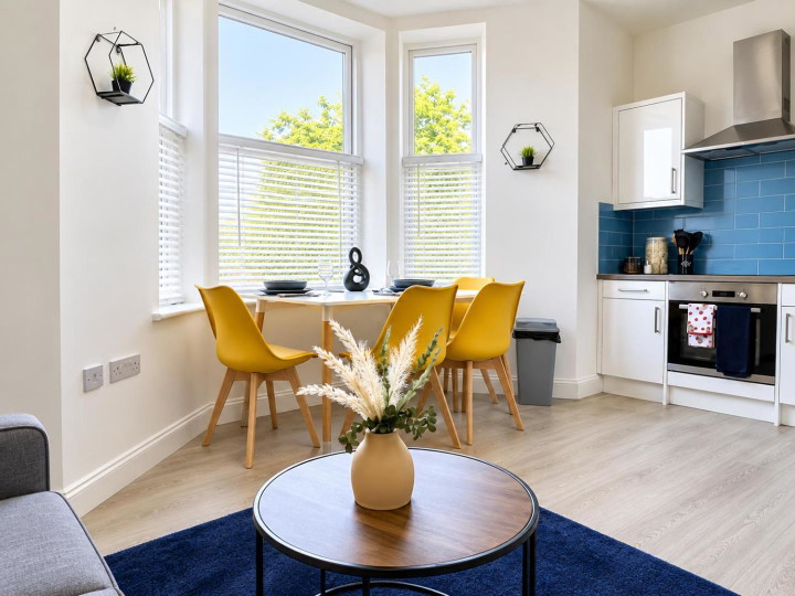Town Centre Modern Accommodation, Free Parking, Sleeping 3 - Bedford