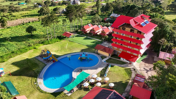 Fundo Hassinger - Oxapampa