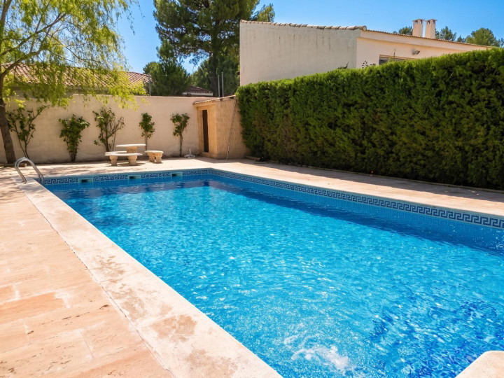 Luxurious Villa In Arcas With Private Pool - Cuenca