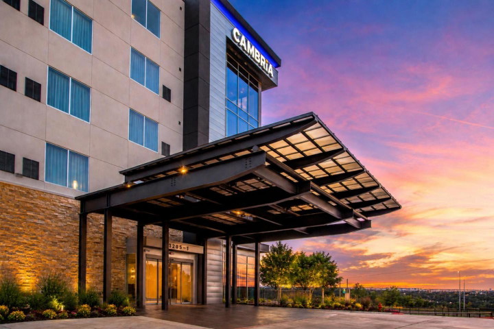 Cambria Hotel Austin Uptown Near The Domain - Austin, TX