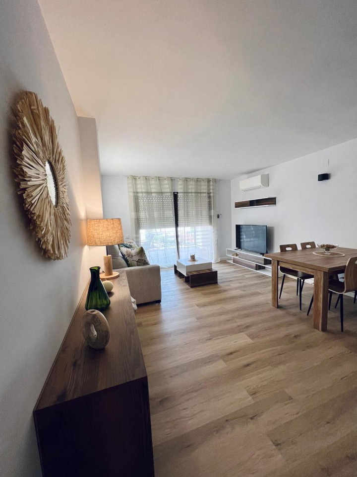 Apartamento En Salou A 20m Playa! Reformado Nuevo - Cambrils