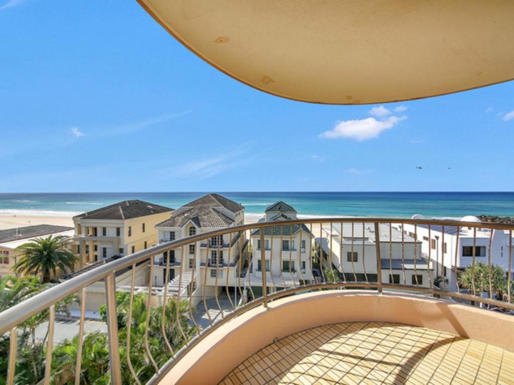 Palm Beach Stunning Ocean Apartment! - Coolangatta