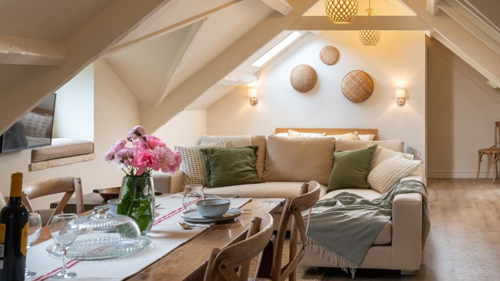 The Nest - Stroud