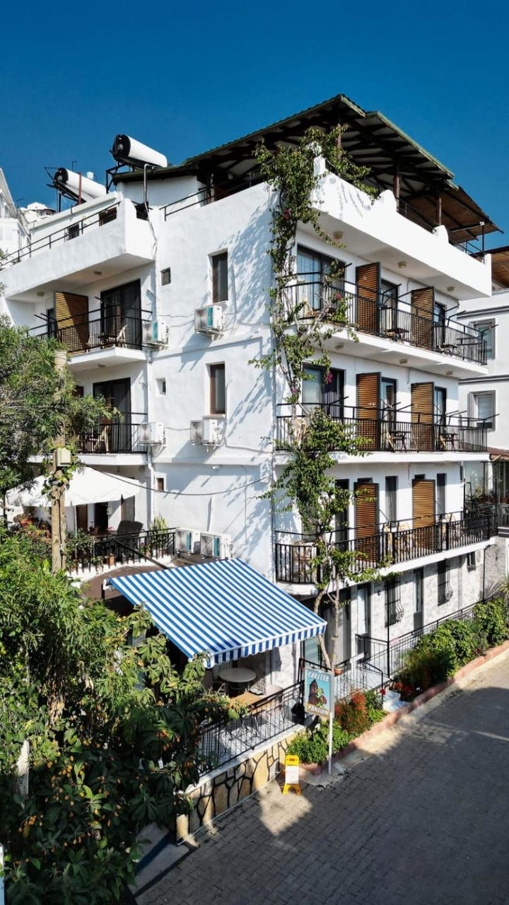 Caretta Pansi̇yon - Kaş
