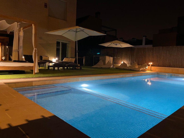 Valdevebas Chalet Con Piscina - Torrejón de Ardoz