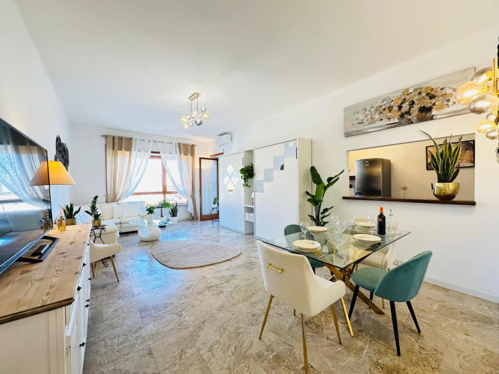 Trastevere Lulus Home - Vatican City