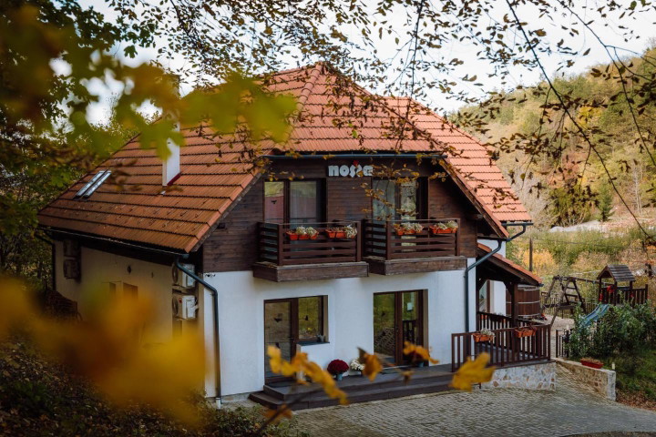 Pensiunea Nossa Panzió - Târgu Mureș