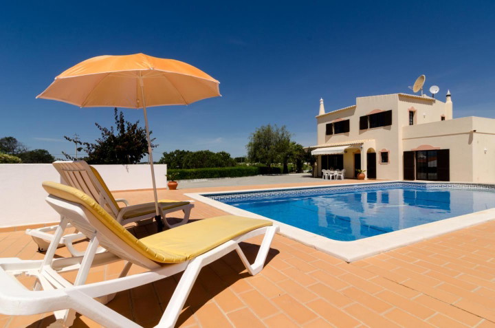 Villa With Private Pool Near Benagil & Marinha Beach - Algarve