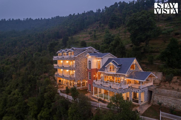 The Mohru Estate - Chail By Vieda, Stayvista - 6bhk With Heated Pool & Gazebo - Chail