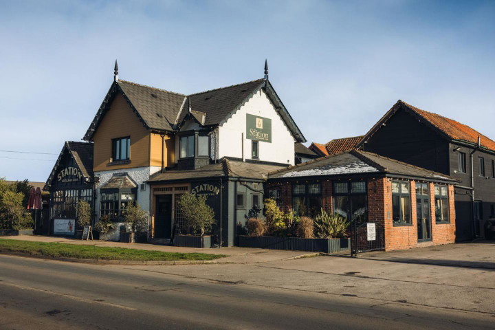 The Station Restaurant & Bar - 頓卡斯特