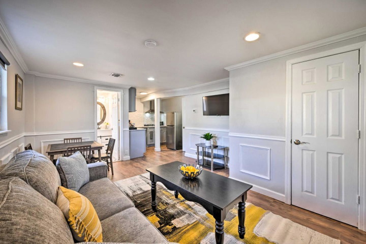 Bay Shore Vacation Rental ~ 7 Mi To The Beach - Fire Island, NY
