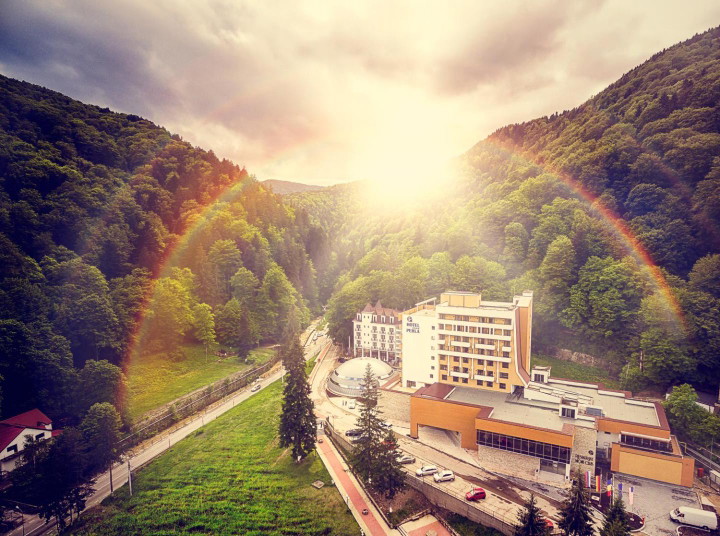 Hotel Perla - Slănic-Moldova