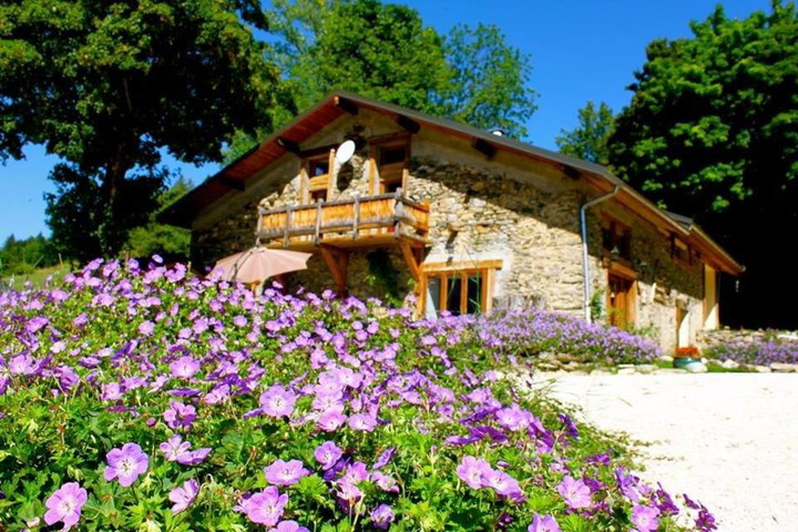 Chalet Line, Jacuzzi Privé, Sauna, Ambiance Montagne - Francia