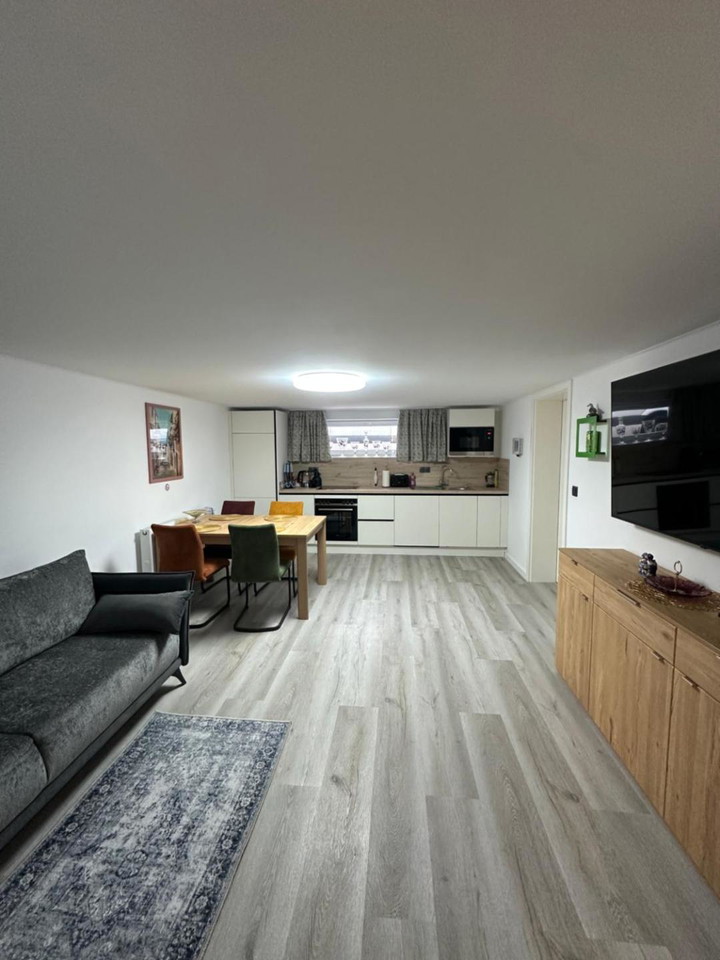 Neu Renoviertes Apartment 3 Zimmer 4 Boxspringbetten Moderne Küche Und Vieles Mehr - Minden