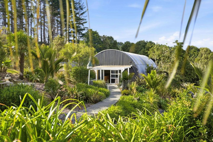 Chic Converted Barn In Matakana With Spa - Matakana