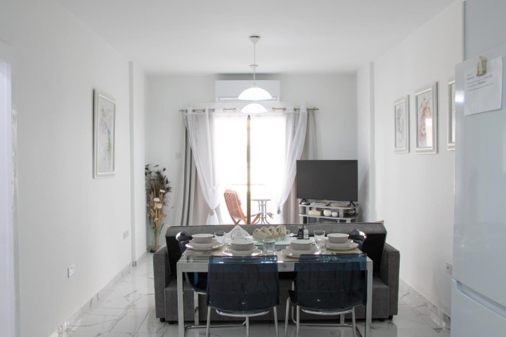 Apartment,near The Beach Pinikoudes - Larnaca