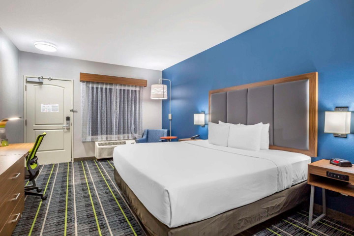 Quality Inn & Suites Livermore Wine Country - Livermore, CA