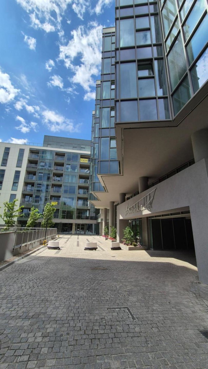 Towarowa Clock Apartment, Free Parking, Air-conditioning, Self Check-in 24h - 波茲南