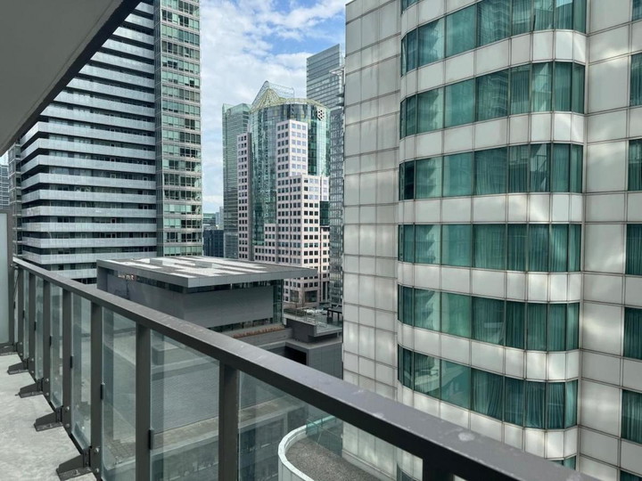Modern 2 Bed, 2 Bath With Balcony - Near Cn Tower And Rogers Center - Toronto
