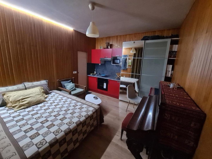 Quiet Studio Ideal For Couples - Porte de Clignancourt