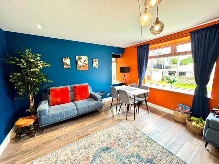 Aberdeen Airport Cozy Apartment - 3br - 5beds Sleeps 5 With Free Parking And Fast Wi-fi - Aberdeen