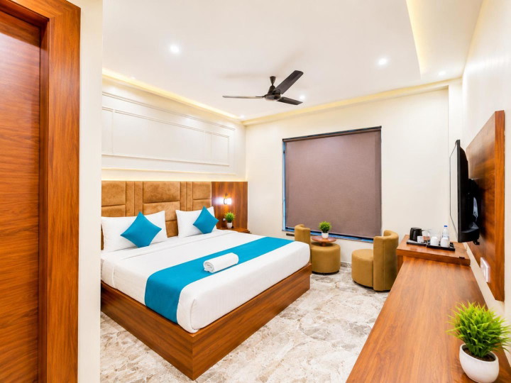 Hotel Grand House - Best Family Rooms - Vrindavan