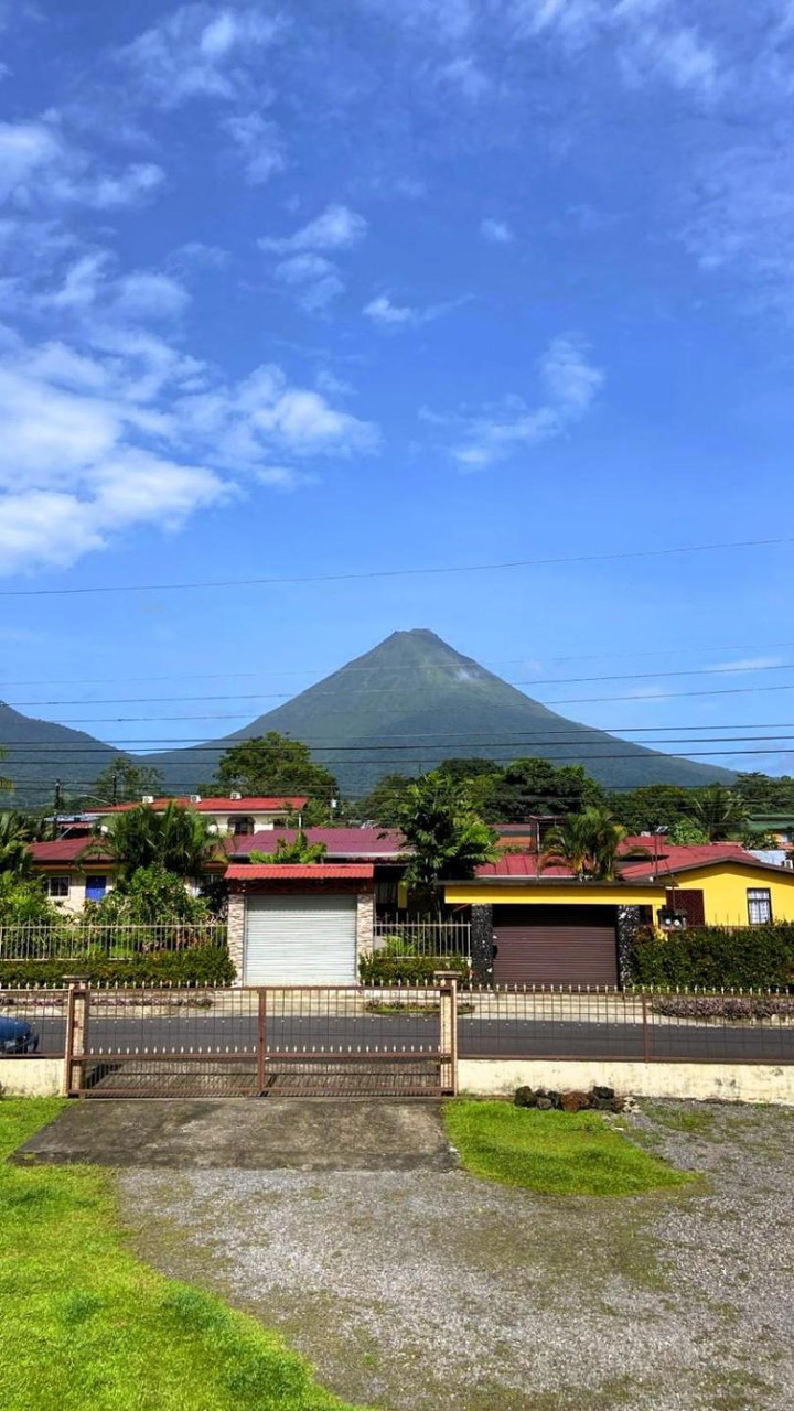 Volcano View Apartments - La Fortuna